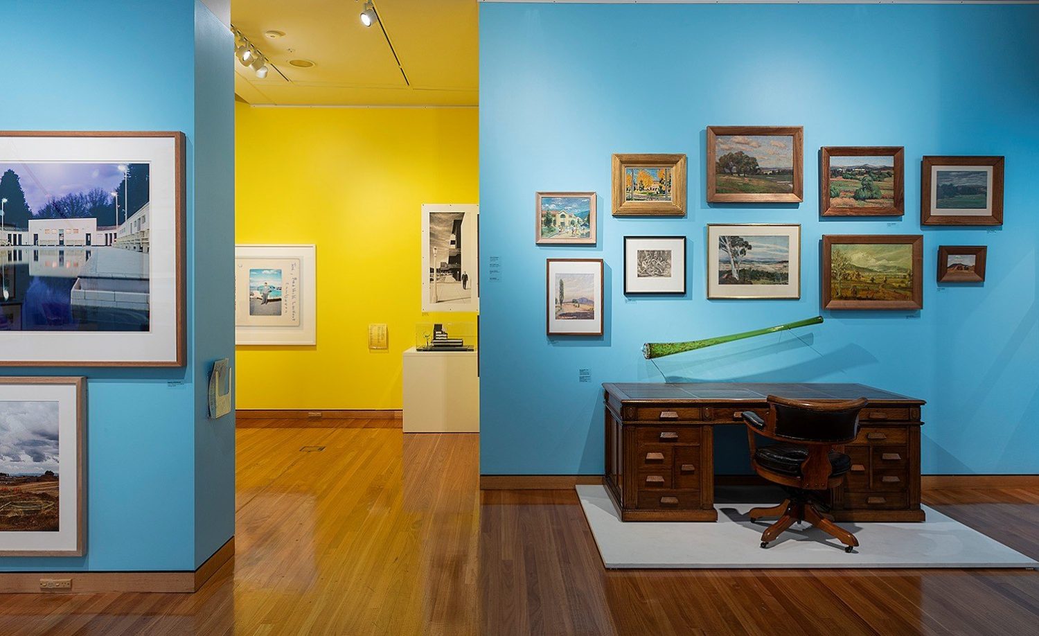 Seeing Canberra - CMAG - Curator's tour – National Trust