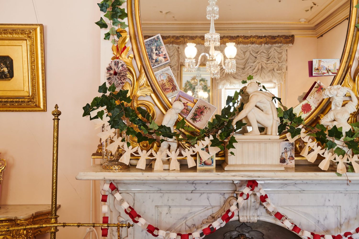 Crafting Christmas Traditions at Como – National Trust